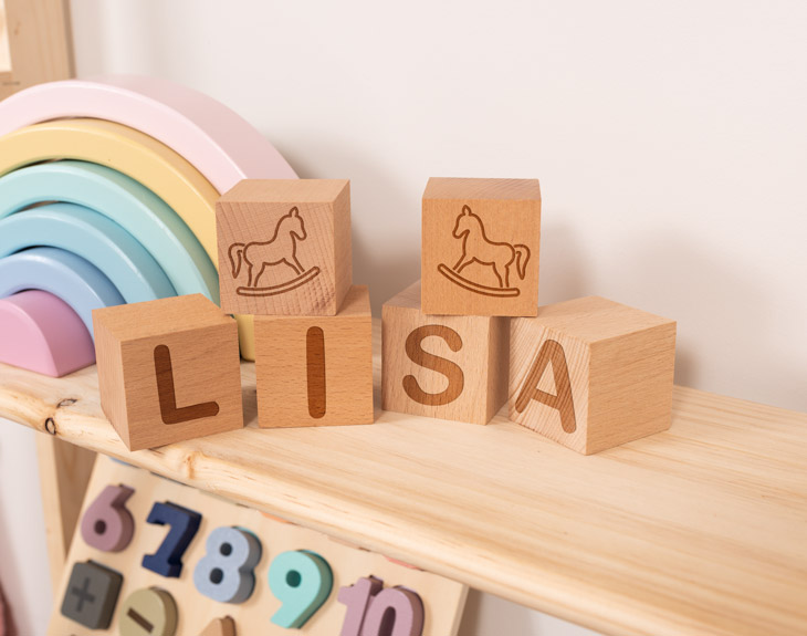 Cubos de madera infantiles grabados - Regalo Original