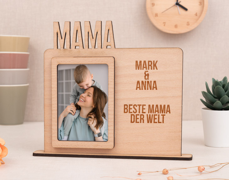 Personalisierter Fotorahmen aus Holz für Mama - Made In Gift