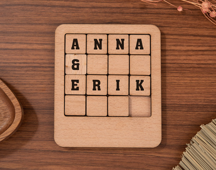 Personalised wooden movable puzzle with letters - Made In Gift
