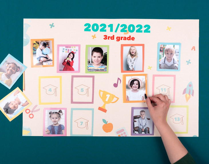 Personalised sticker album "Class photo" - Made In Gift