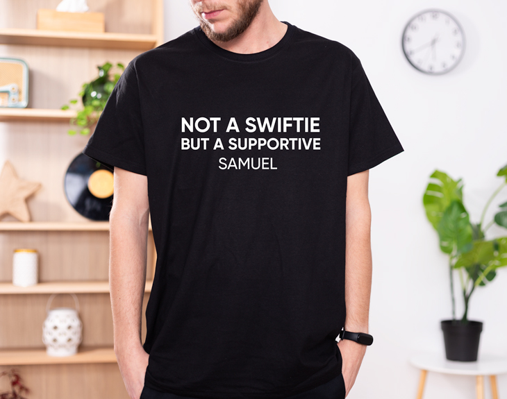 Camiseta/Sudadera "Not a Swiftie" - Regalo Original
