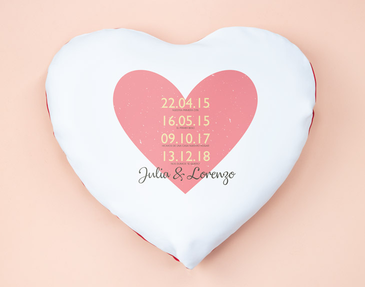 Cojín corazón "Fechas inolvidables" - Regalo Original