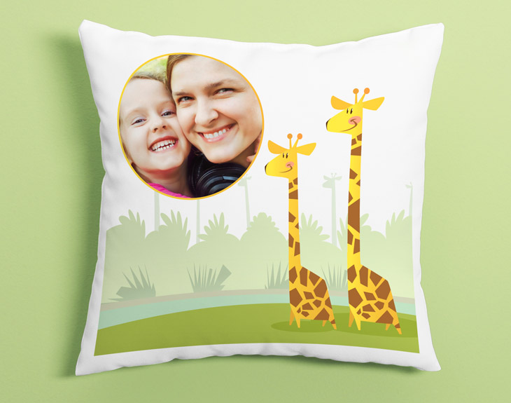 Cojín "Jirafas Felices" personalizado - Regalo Original