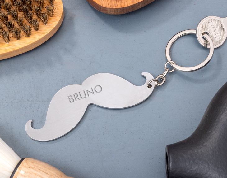 Porte-clés décapsuleur gravé "Moustache" - Made in Gift
