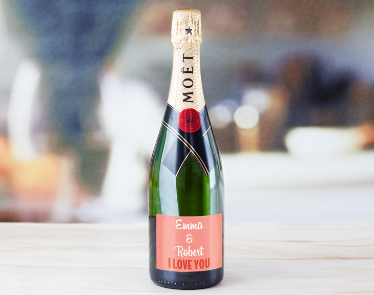 Moët & Chandon bottle customised with text - Madeingift.com