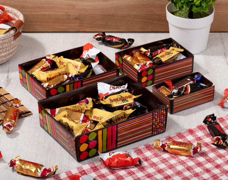 Personalised chocolates tower - Made In Gift